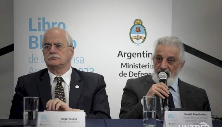 El Libro Blanco de la Defensa Argentina 2023 se presentó en la UNTDF - 94diez